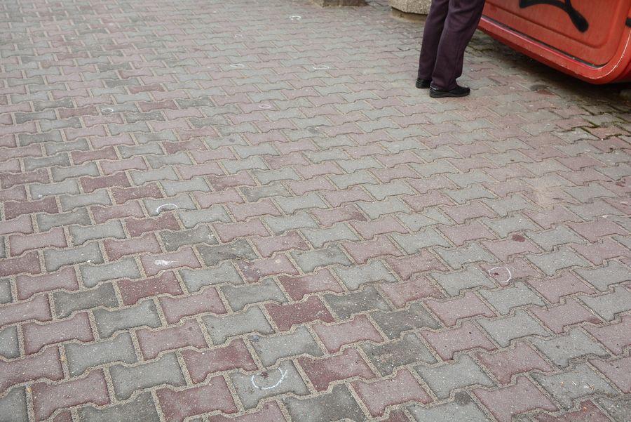 Krew przy ul. 1 Maja w Gryfinie. Doszło do bójki? - wiadomości Gryfino